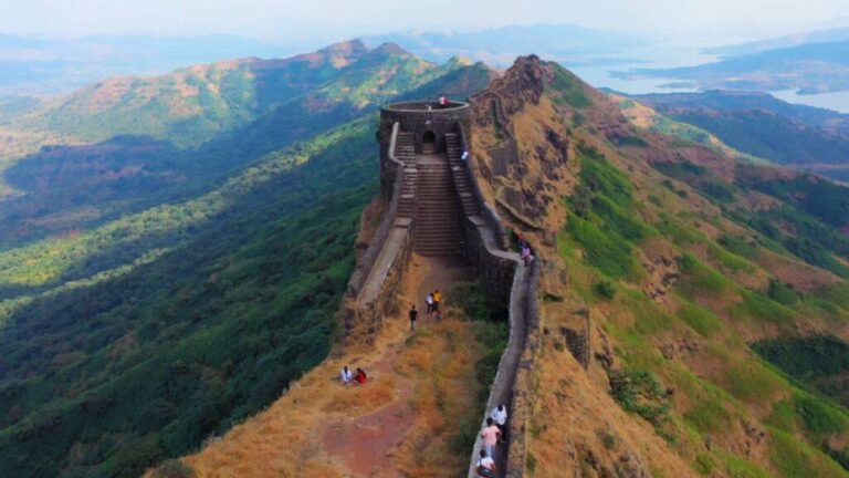 Raigad: A Journey into the Heart of Maratha Glory - Trek Near Me